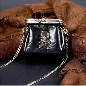 Bags | New Skull Mini Kiss Lock Crossbody Bag Chain Strap Black Silver ...